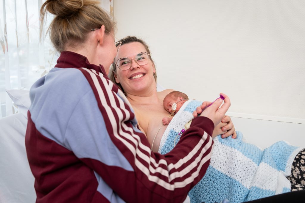 Borstvoeding geven aan een te vroeg geboren baby (prematuur) - Geboortezorg